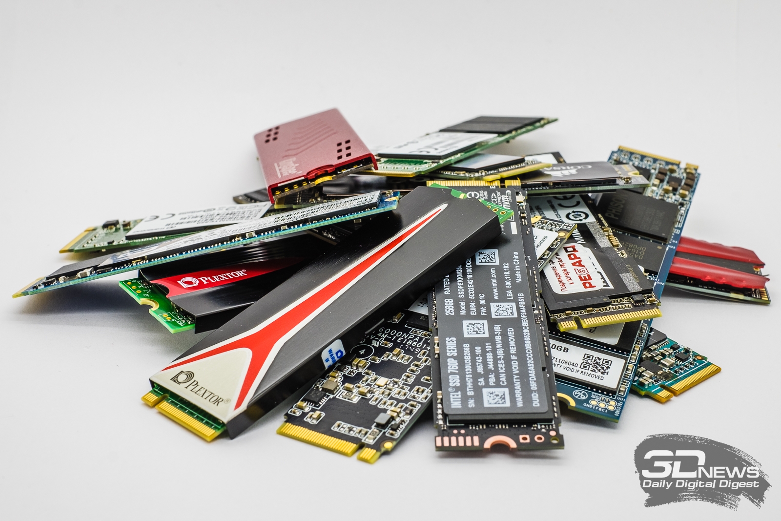 M 2 SSD 240 256 C NVMe M 2 SSD 240 256 C NVMe