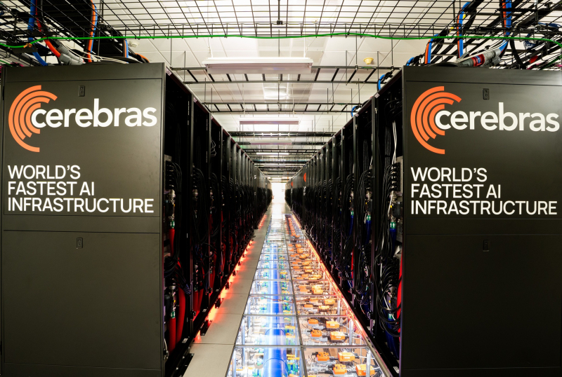 315 млн ИИ-ядер и 1,4 квадрлн транзисторов: Cerebras открыла в США 10 ...